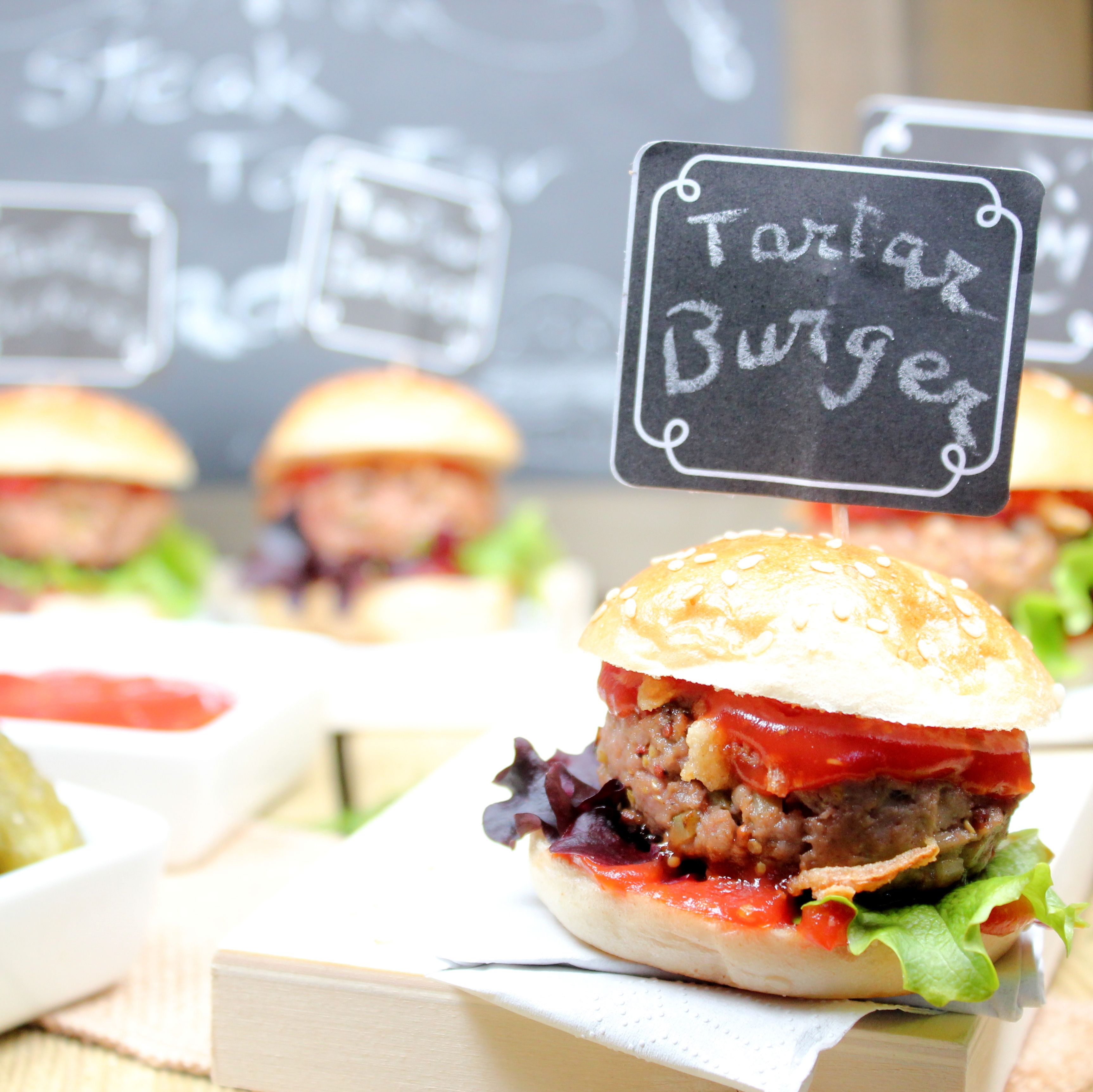 Mini Burger Steak Tartar - Ya sé lo que quiero